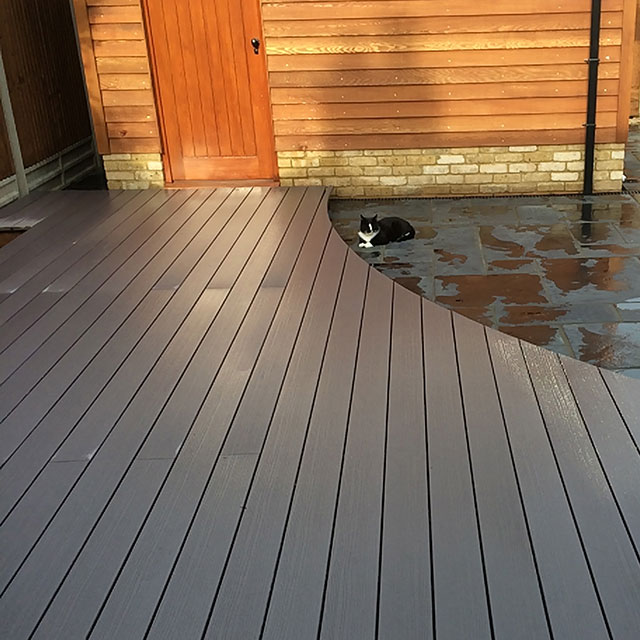 Lee Sharman Fencing & Landscaping - Decking